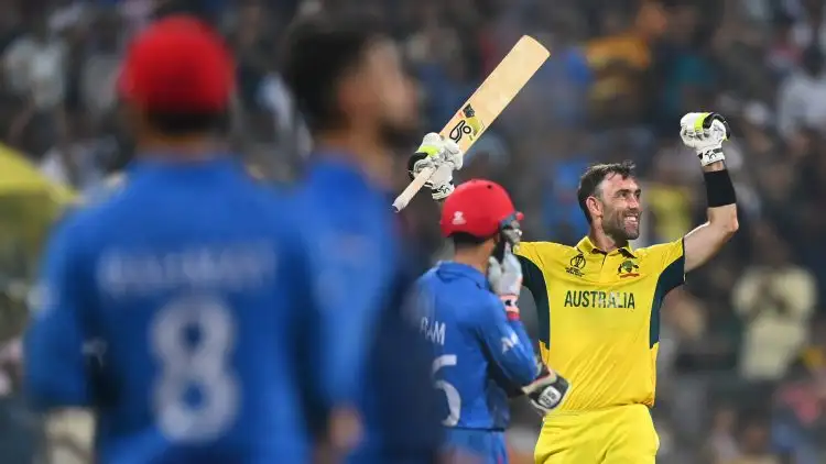 Glenn Maxwell records and statistics in ODIs for Australia