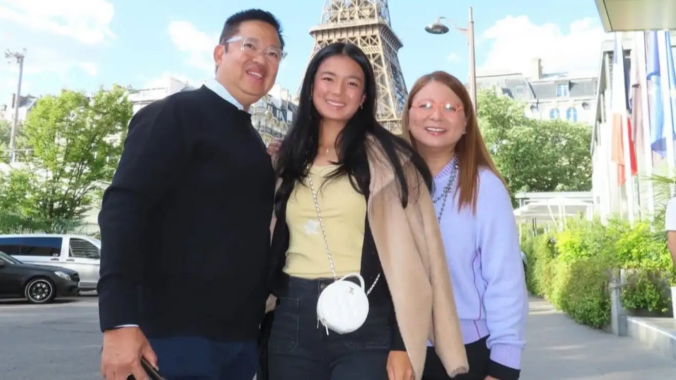 Who are Alex Eala's parents? Mike Eala and Rizza Maniego-Eala