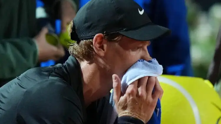 Did Jannik Sinner suffer a panic attack against Daniil Medvedev?