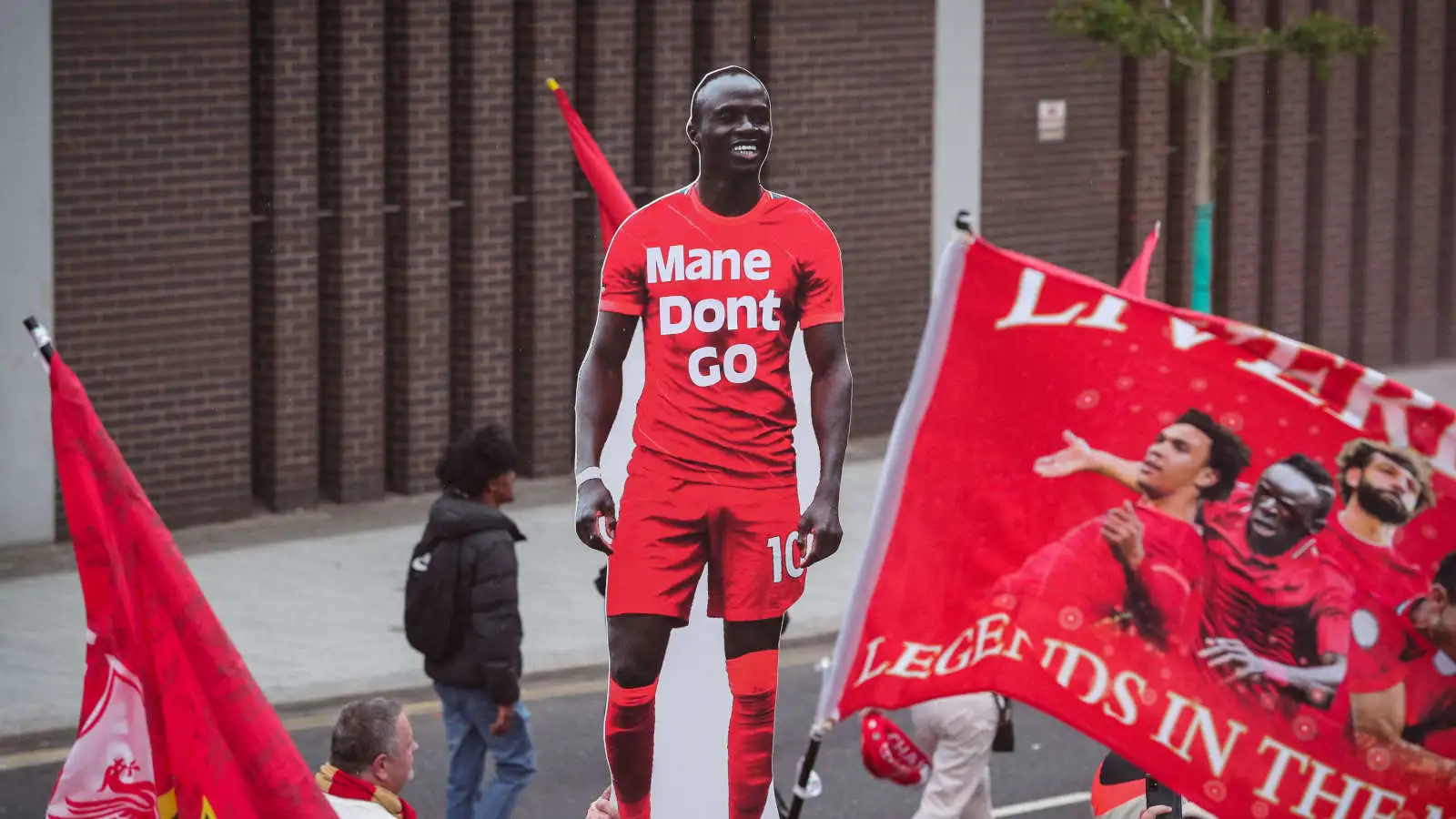 Why does the English transfer window open earlier? It could do with a tidy