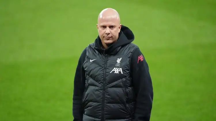 Carragher names three Liverpool players Arne Slot 'doesn't trust' ahead of the title run-in