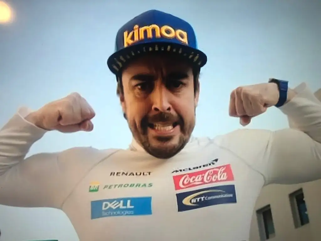Pit Chat: Alonso shows one last middle finger to F1