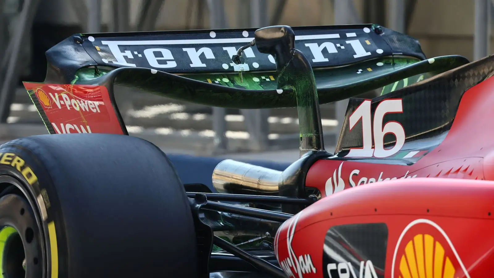 Ferrari to keep using ‘difficult’ single-pillar rear wing after Bahrain ...