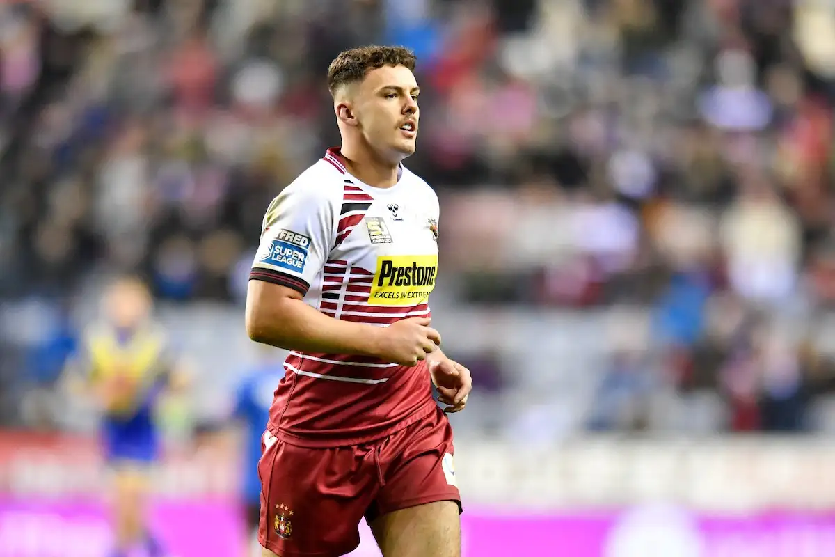 Rugby League Today: Featherstone sign Leeds half-back, Walne joins ...