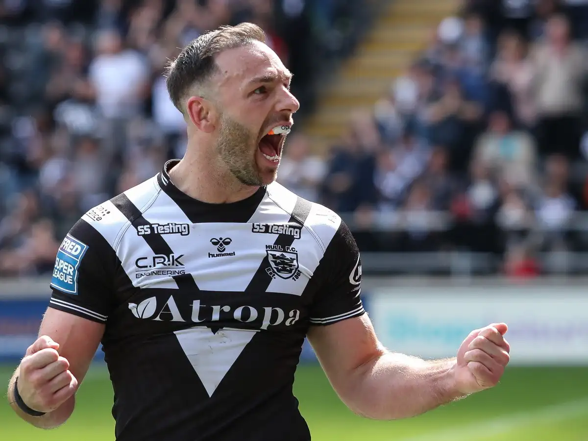 Hull 31-22 Wigan: Black and Whites make it six home wins in a row