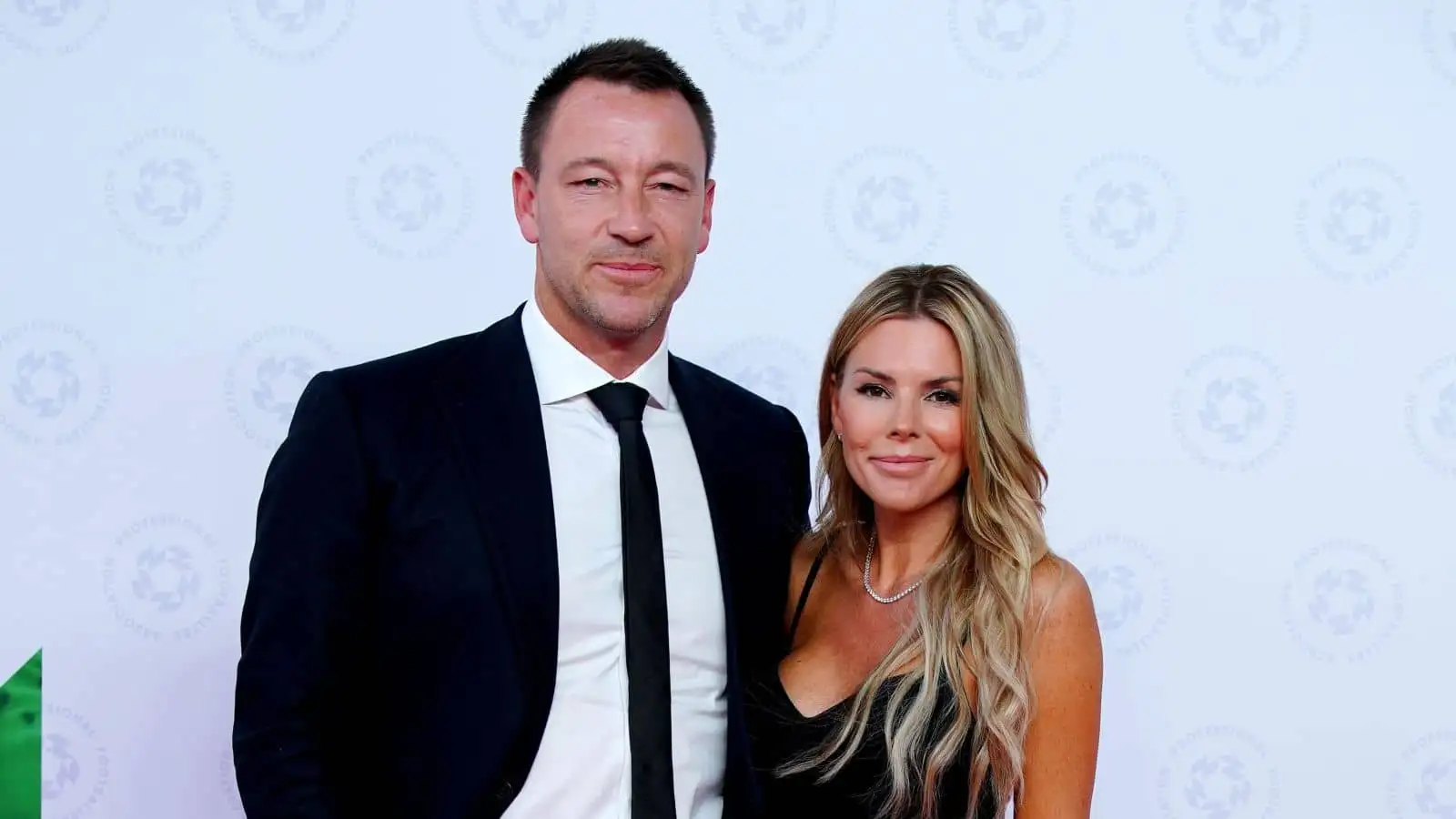 Chelsea legend John Terry follows the crowd as first managerial post on ...