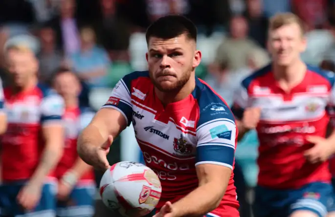 Dave Hewitt extends stay at Oldham | Love Rugby League