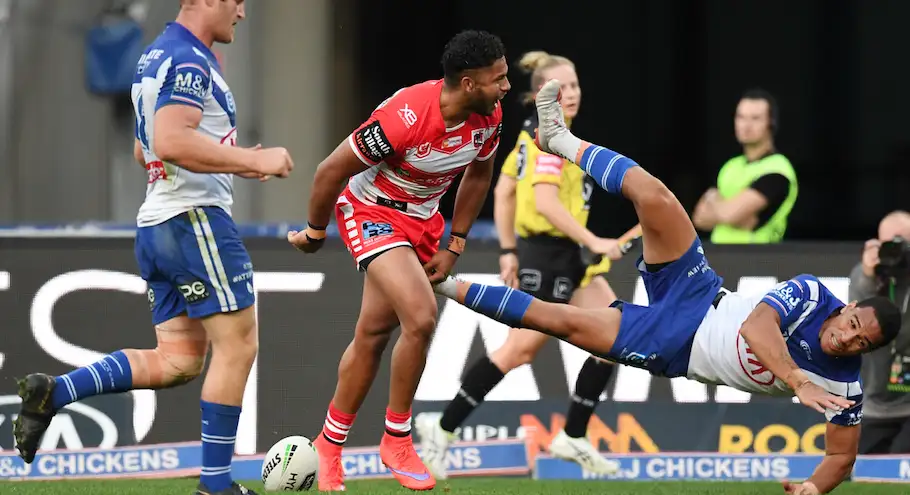 Gold Coast Titans sign winger from St George Illawarra Dragons | Love ...