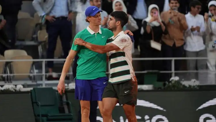 Carlos Alcaraz set to beat Jannik Sinner to the finish line in big rankings race