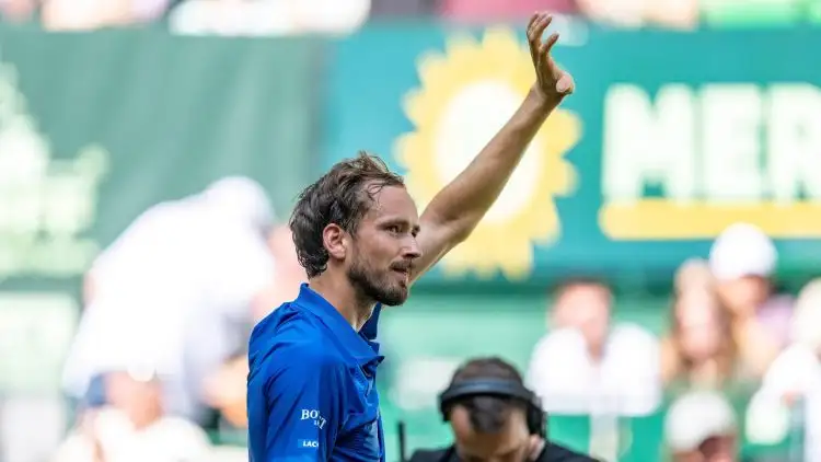 Daniil Medvedev joins exclusive club with decisive win in Halle